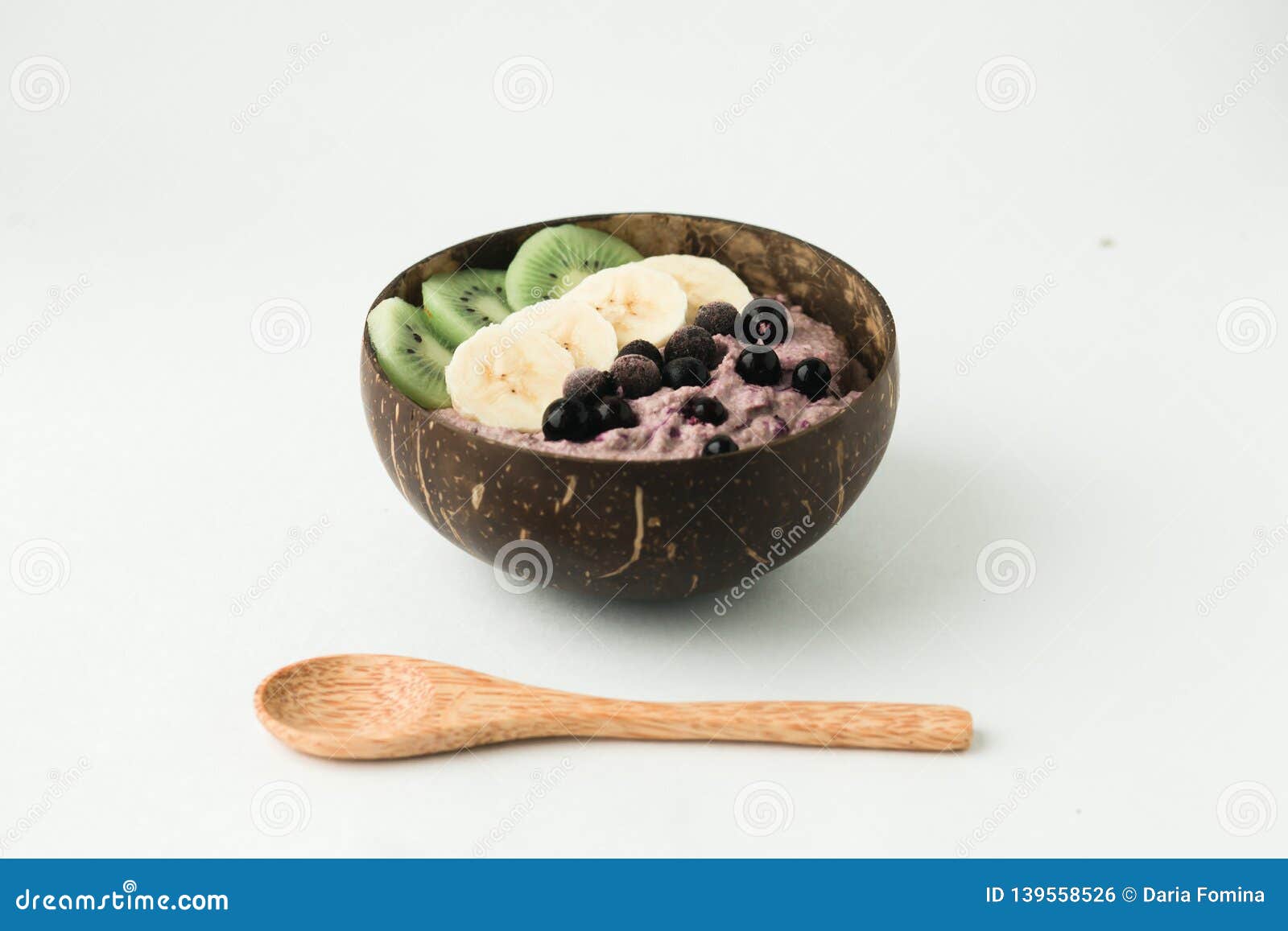 Coconut Shell Bowl , Bowl Made from Coconut Shell Stock Photo - Image ...