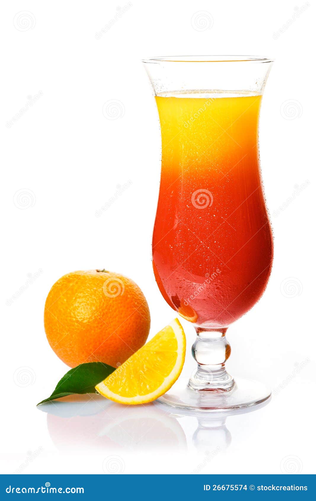 Coctel De La Naranja Y De Ron Foto de archivo - Imagen de alcohol ...