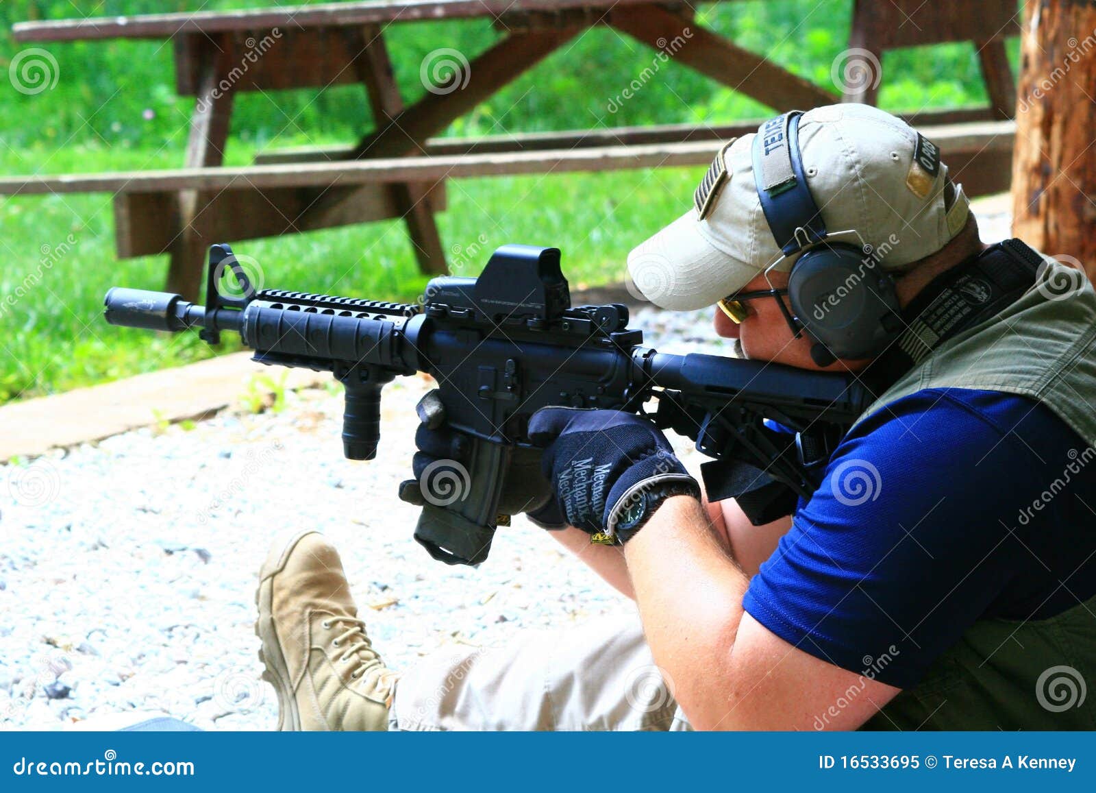 Codice Categoria Delle Armi Da Fuoco Immagine Editoriale - Immagine di ...