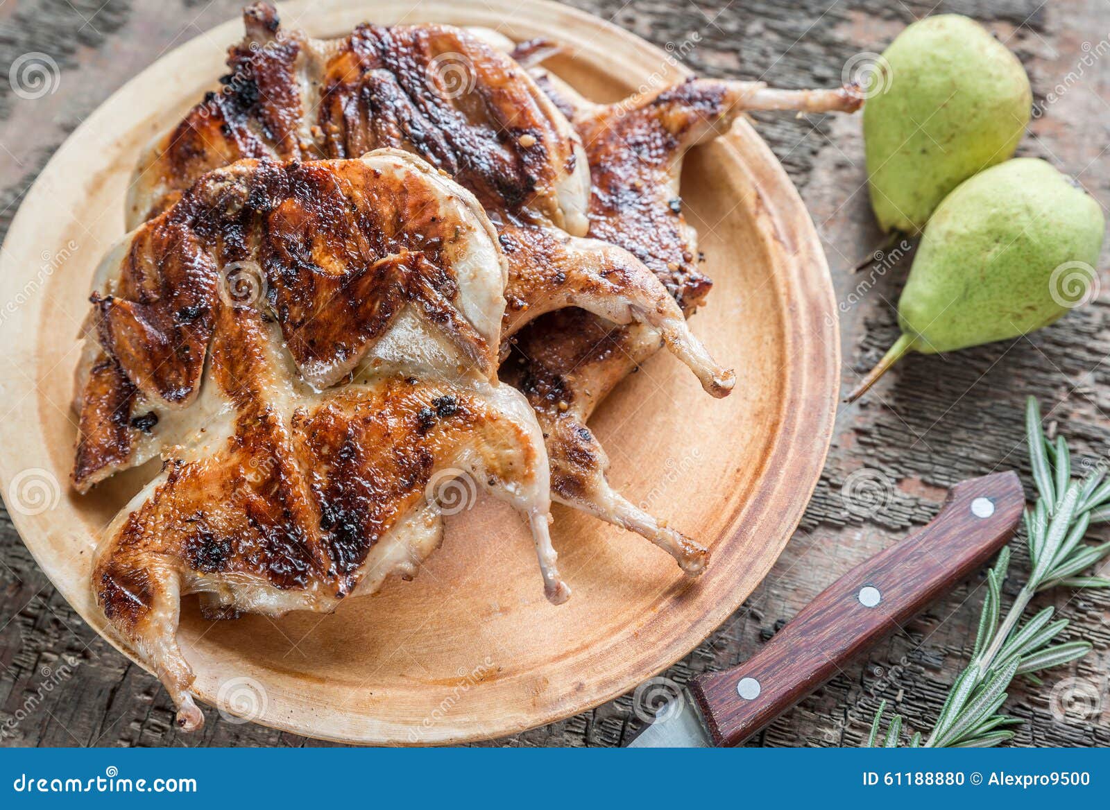 Codornices Asadas a La Parrilla Foto de archivo - Imagen de pollo ...