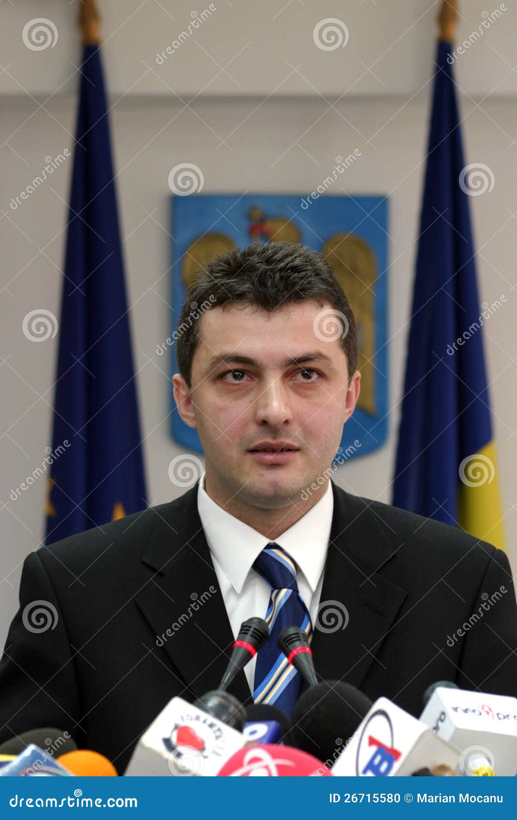 Codrut Seres editorial image. Image of official, speech - 26715580