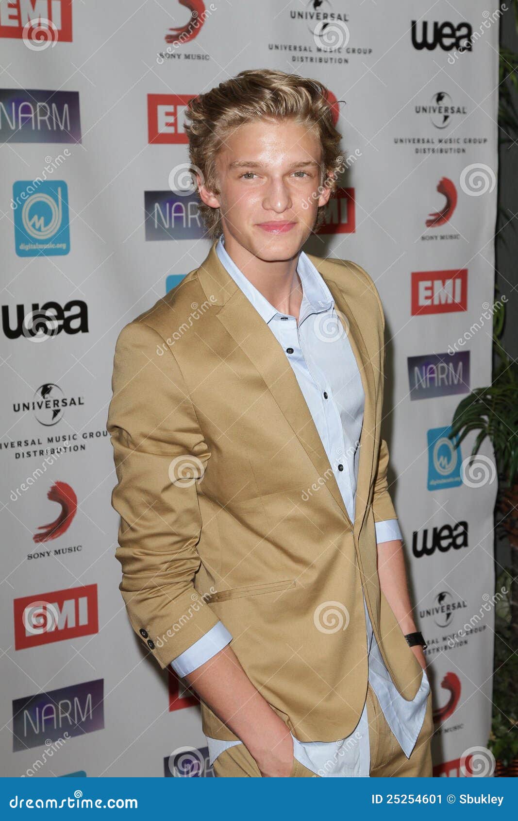 Cody Simpson editorial photo. Image of cody, simpson - 25254601