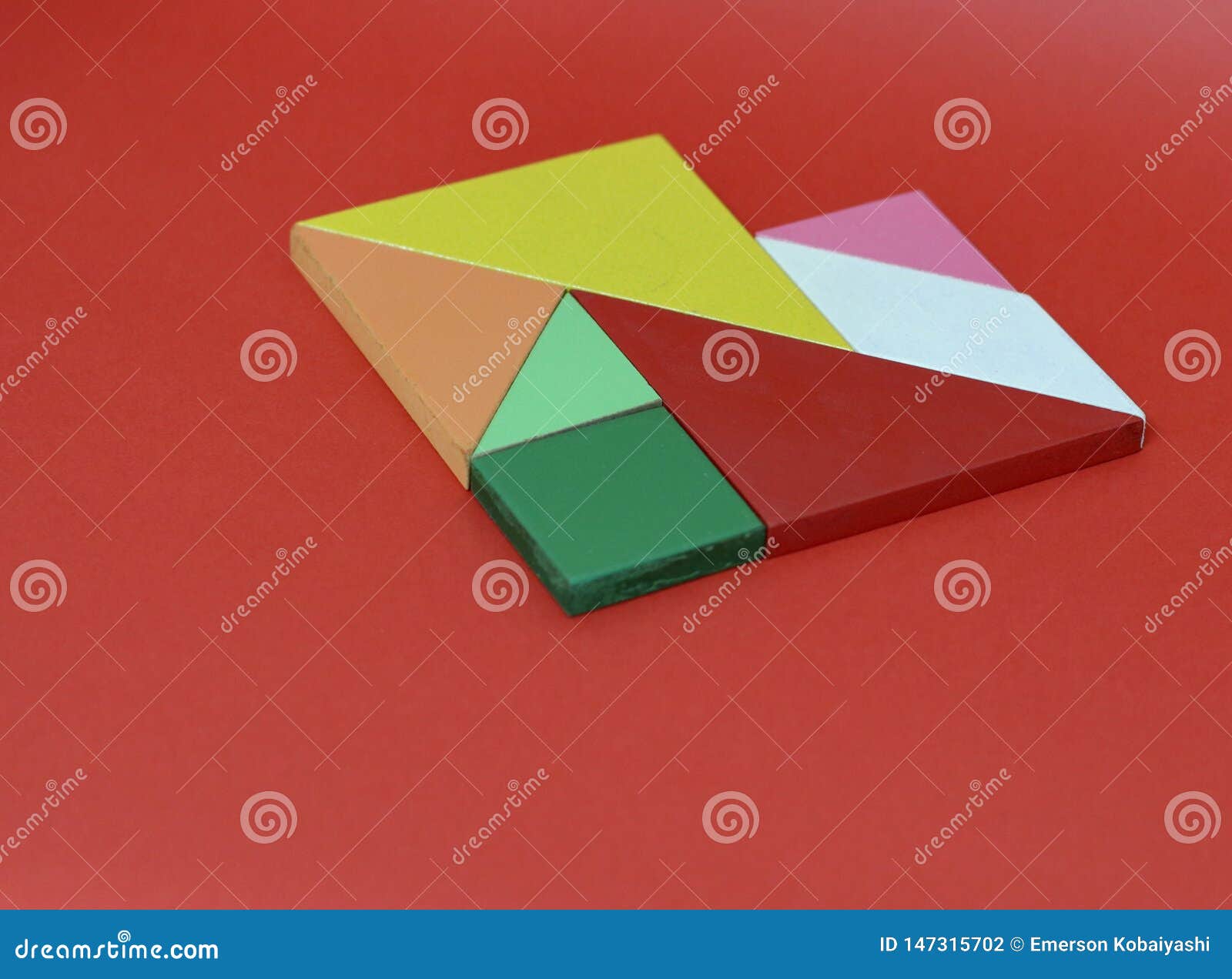 Coeur Constitu? Par Des Morceaux De Tangram Photo stock - Image du ...