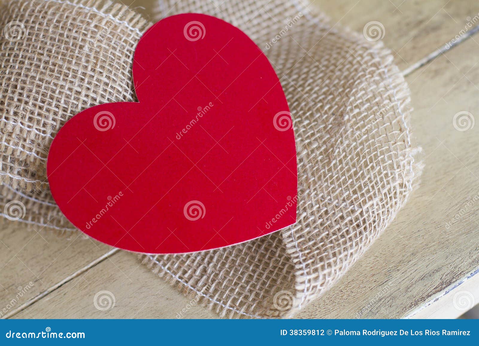 Coeur de Saint-Valentin photo stock. Image du romantique - 38359812