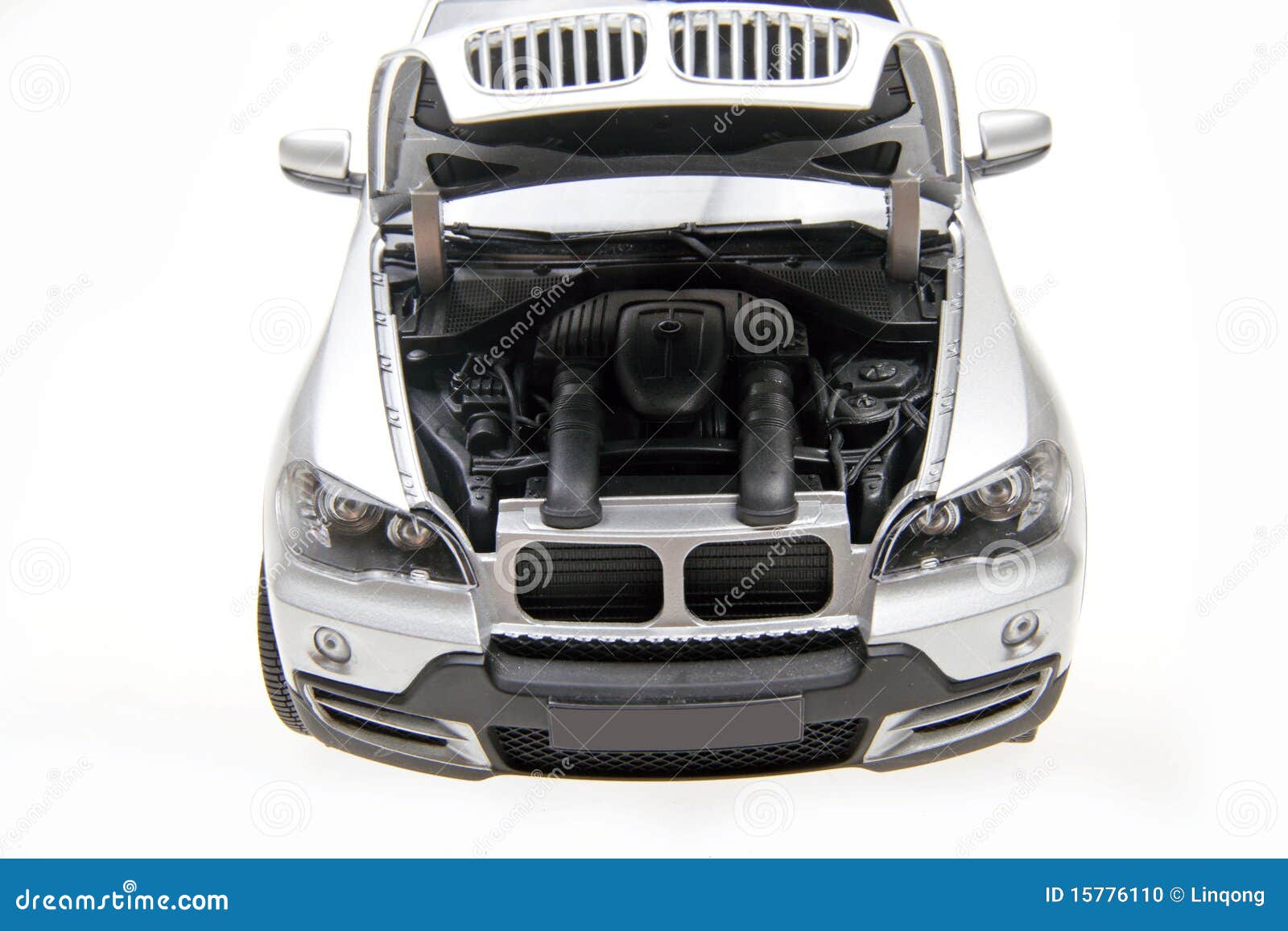 Cofano Di BMW X5 SUV Aperto Fotografia Stock - Immagine di disegno ...