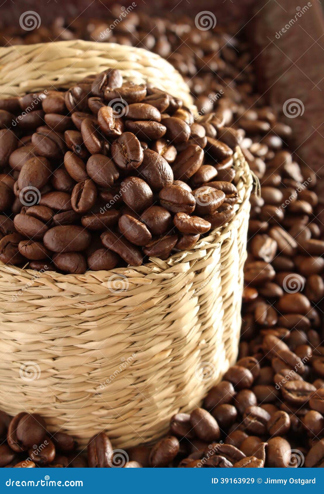 Coffee beans in basket. stock image. Image of tray, guatemala - 39163929