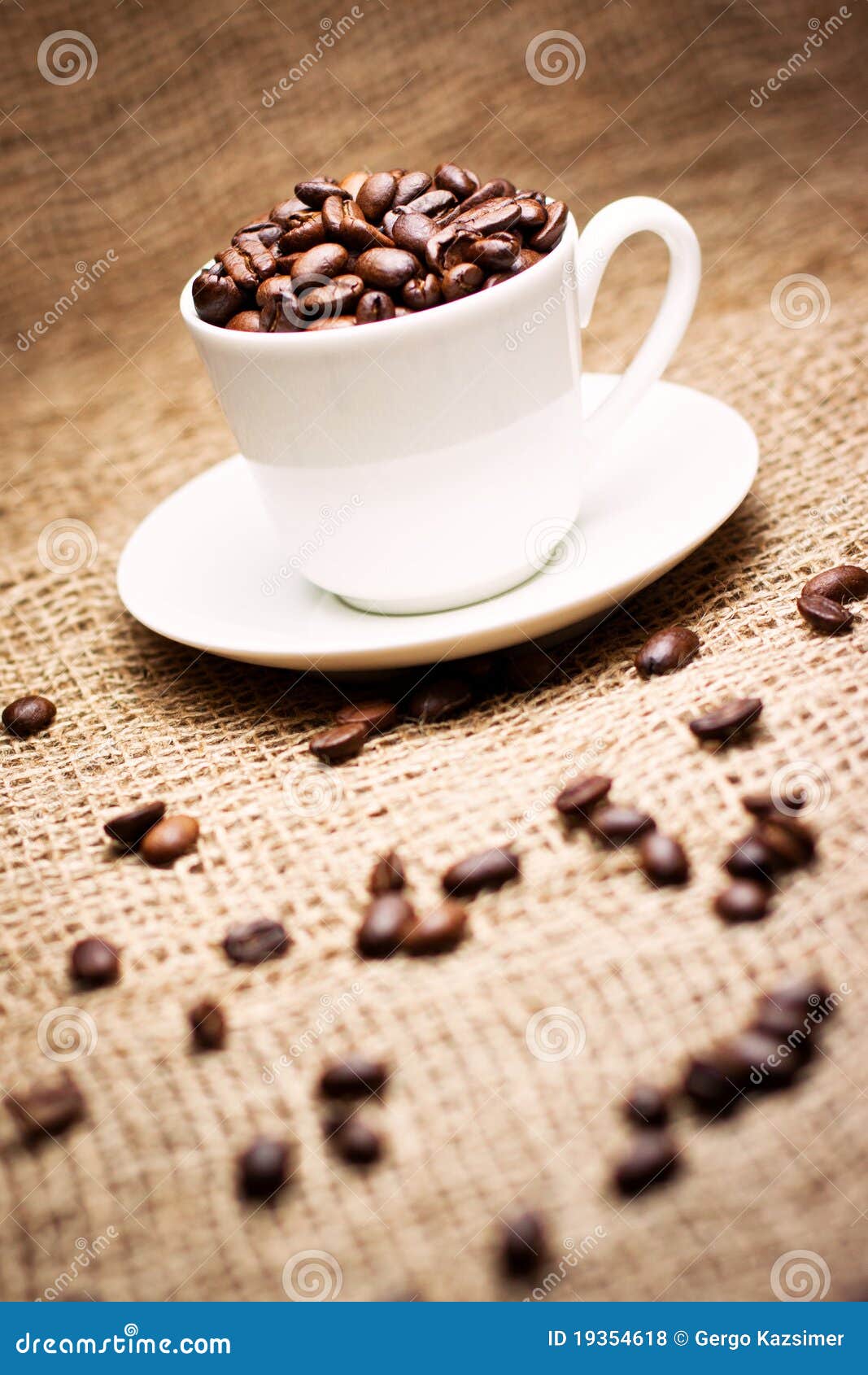 Coffee beans in cup stock photo. Image of china, close - 19354618