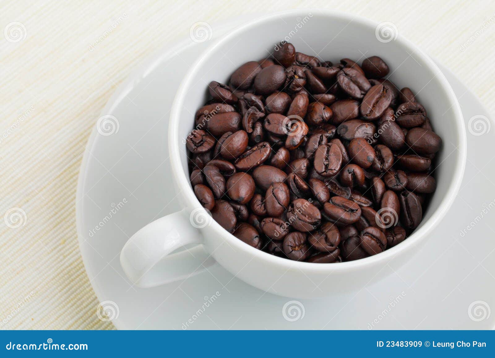 Coffee beans in cup stock image. Image of macro, espresso - 23483909
