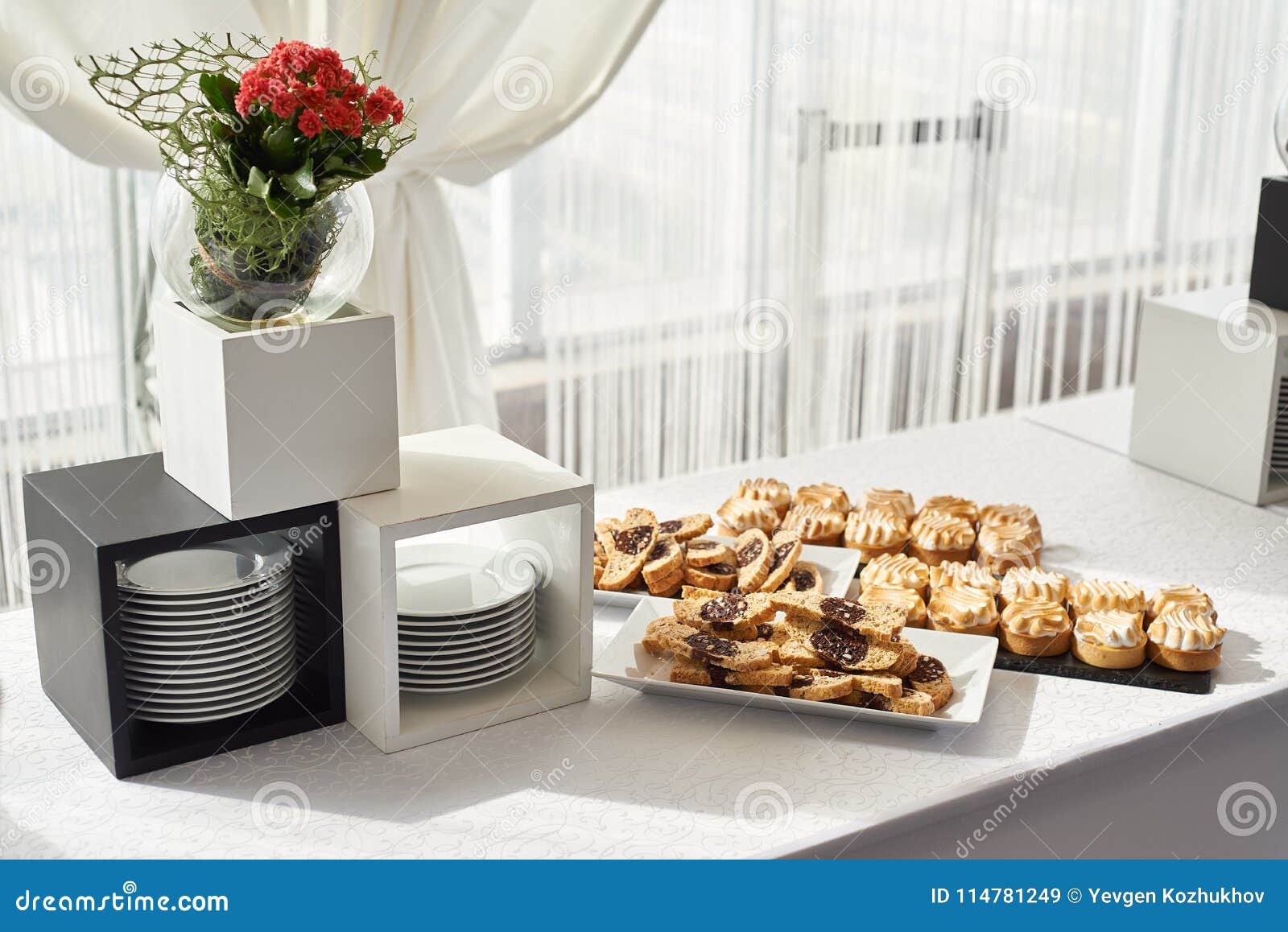 Coffee break cake stock image. Image of white, plates - 114781249