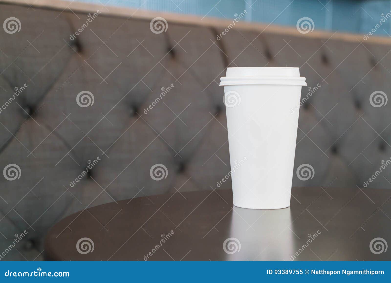 Coffee cup in coffee shop stock image. Image of retro - 93389755