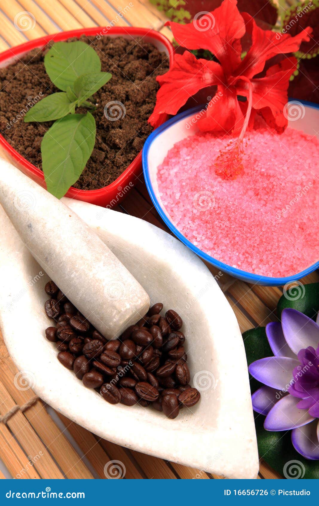 Coffee and Mud Spa Treatment Stock Photo - Image of bathing, bamboo ...