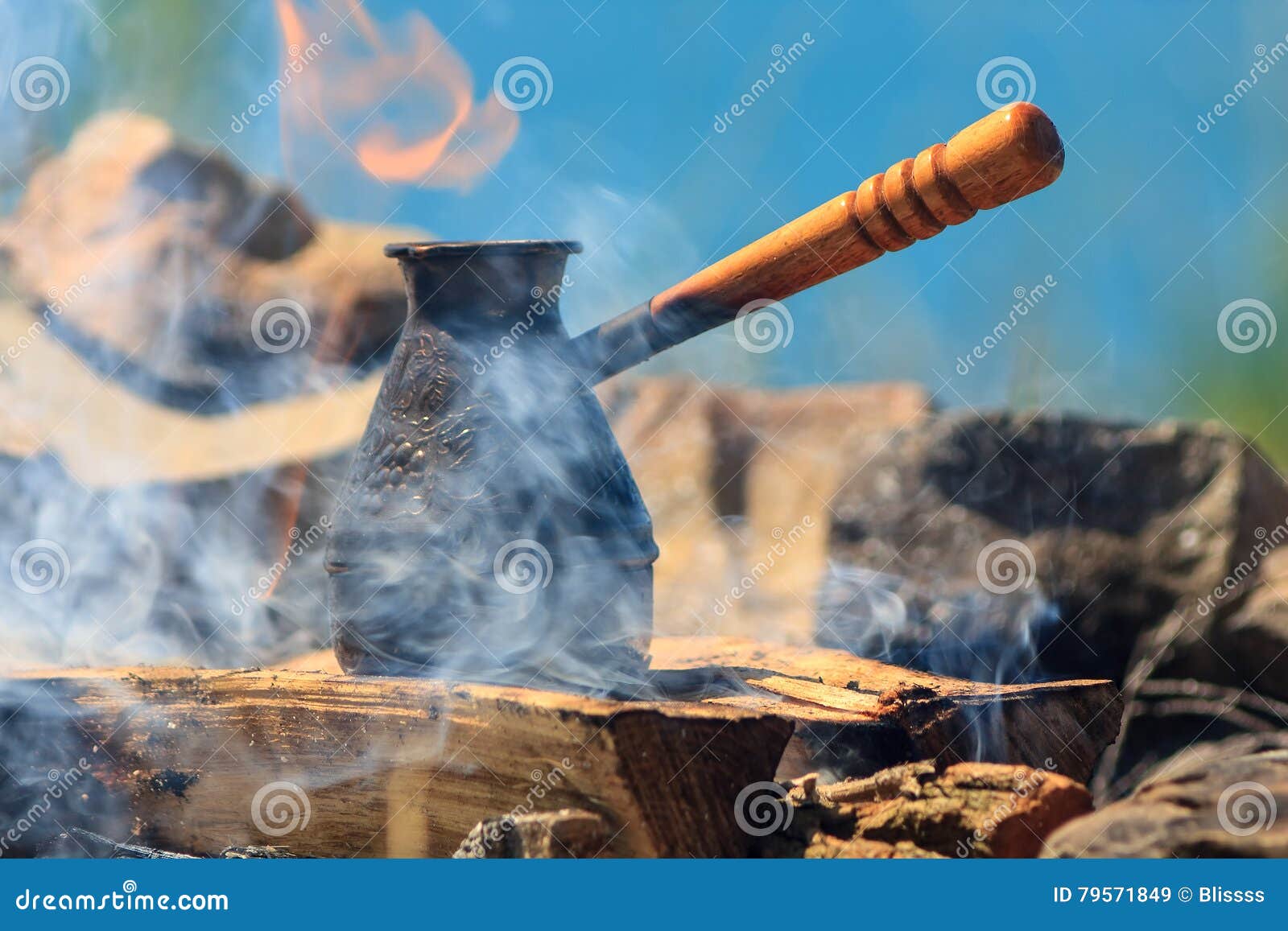 Coffee Percolator on a Campfire at Morning Stock Image - Image of ...