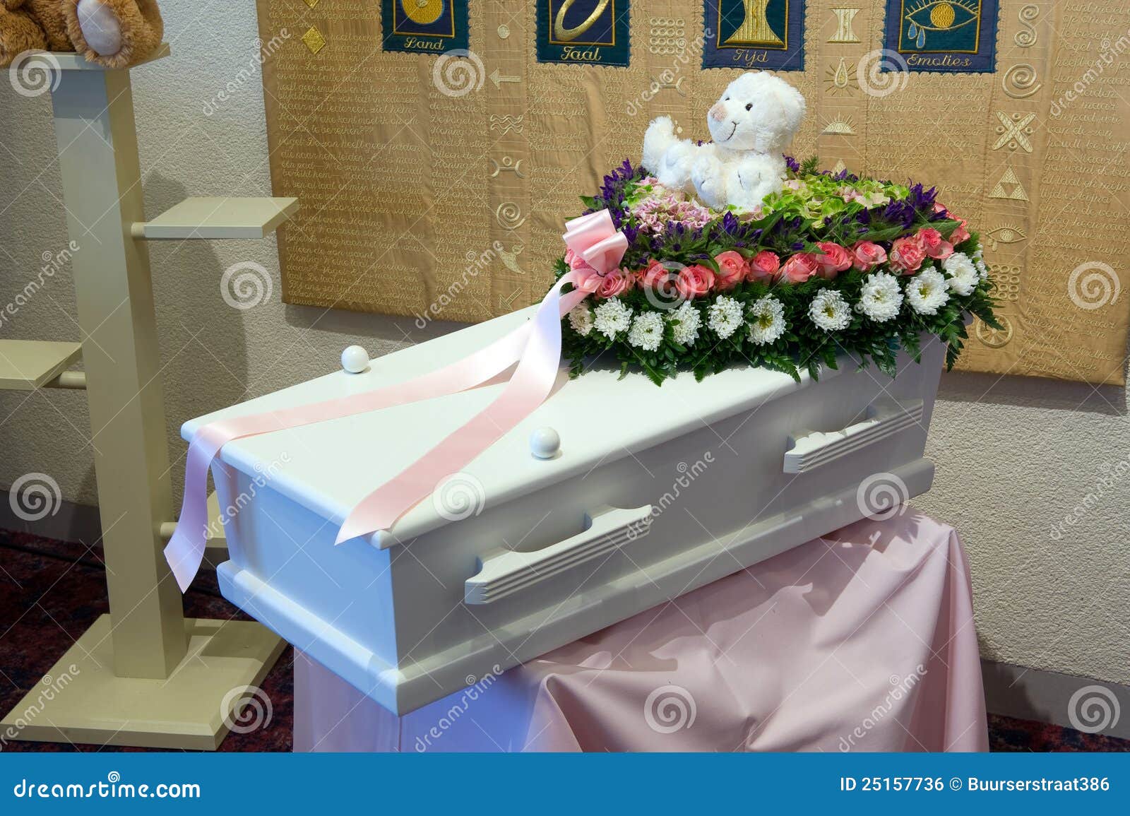 Coffin for a kid stock photo. Image of burial, sadness - 25157736