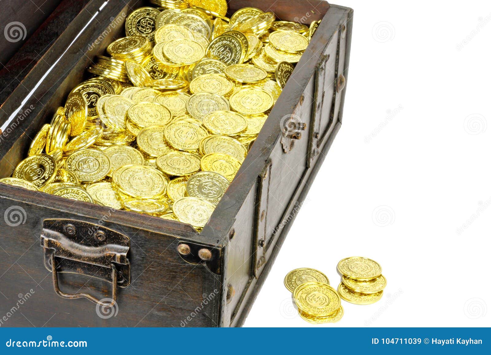Cofre del tesoro llenado imagen de archivo. Imagen de tesoro - 104711039