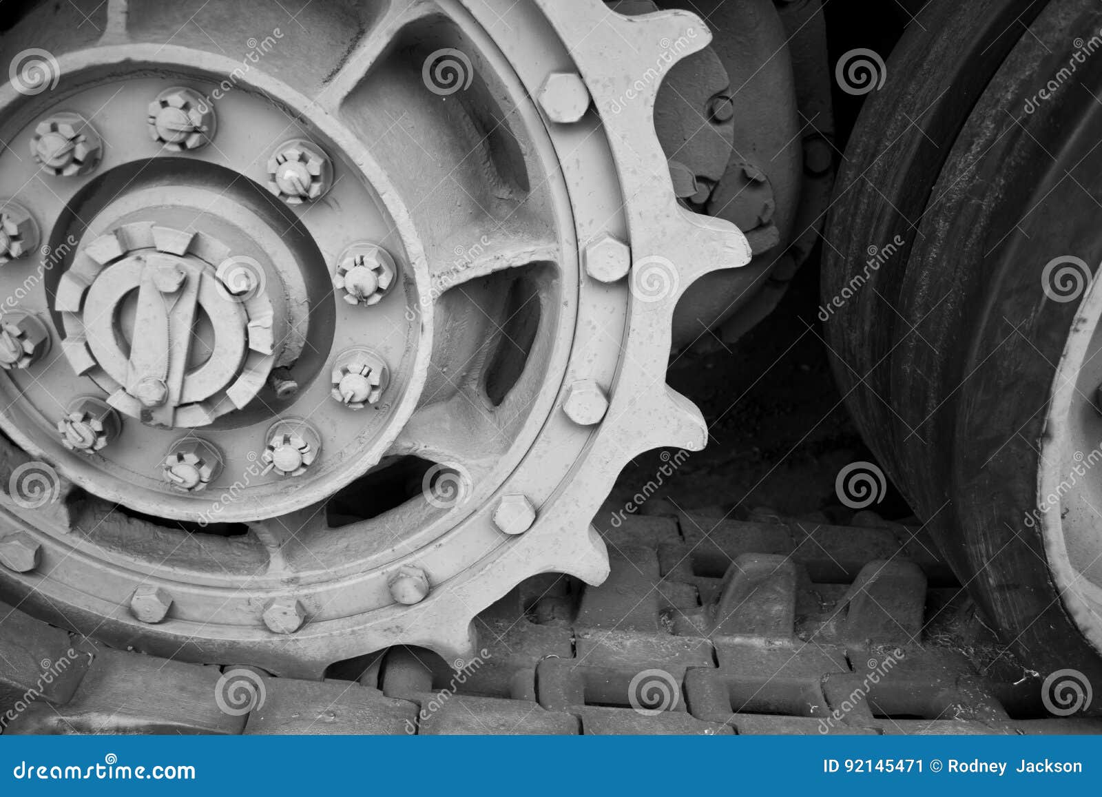 Cogs in the Track Assembly of a WW2 Tank Stock Image - Image of bolts ...