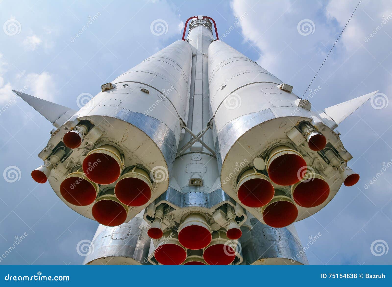 Cohete de espacio foto de archivo. Imagen de desarrollo - 75154838