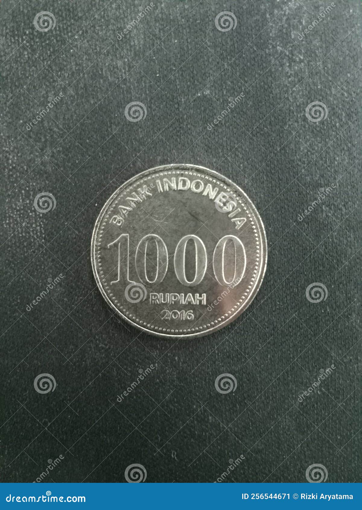 Coin One Hundred Rupiah 2016 Years Stock Image - Image of years, rupiah ...