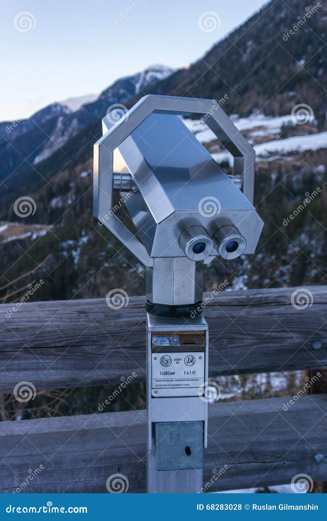 Coin Operated Binocular Viewer Stock Photo - Image of object, machine ...