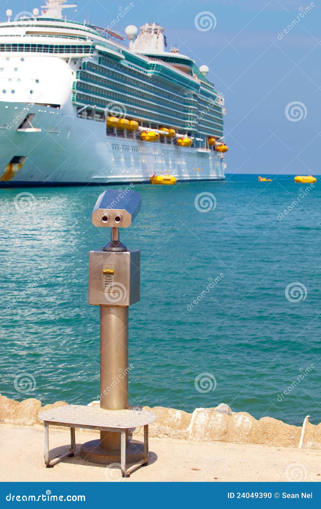 Coin operated viewer stock photo. Image of cruise, outdoors - 24049390