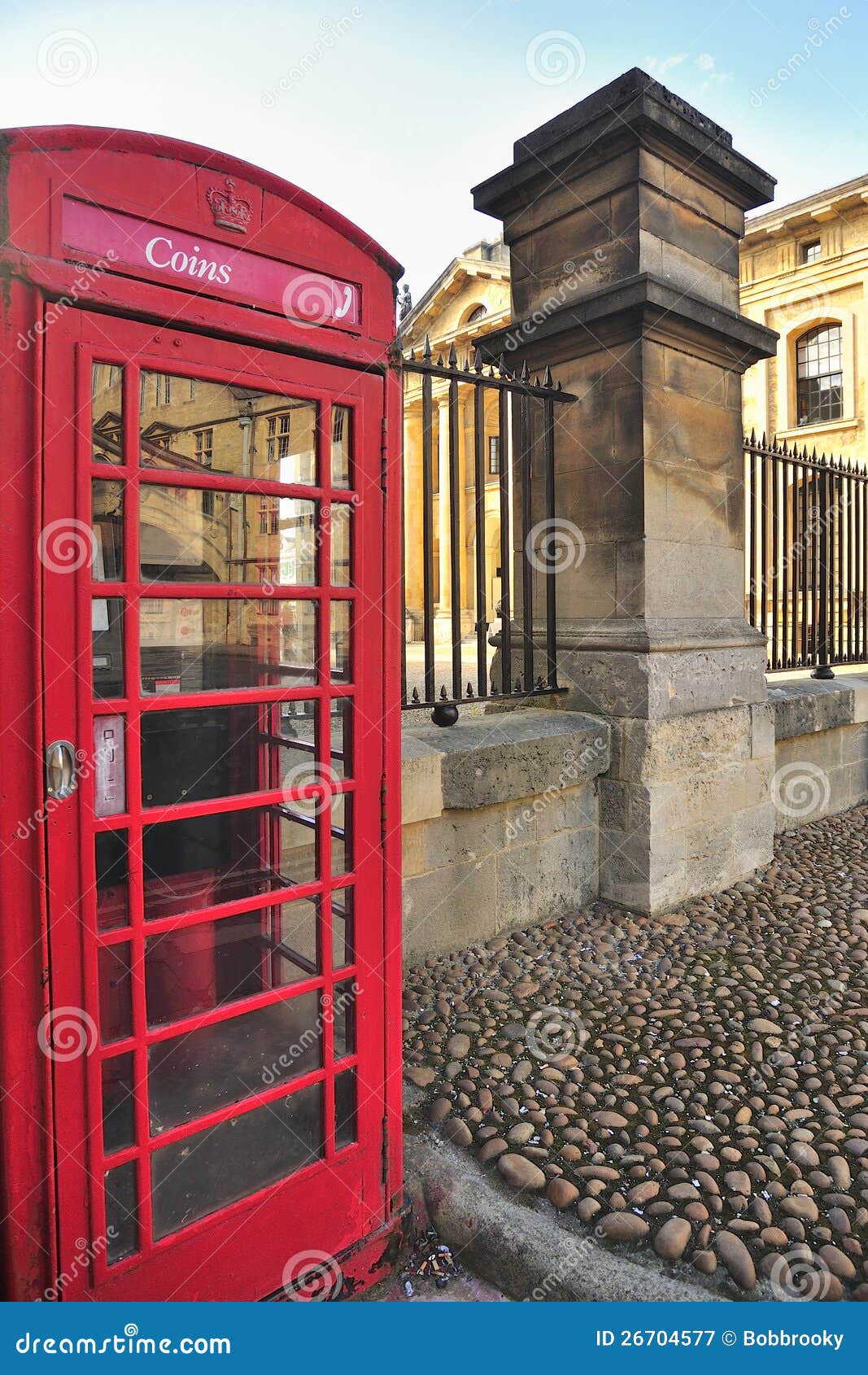 Coin telephone box, Oxford stock image. Image of catte - 26704577