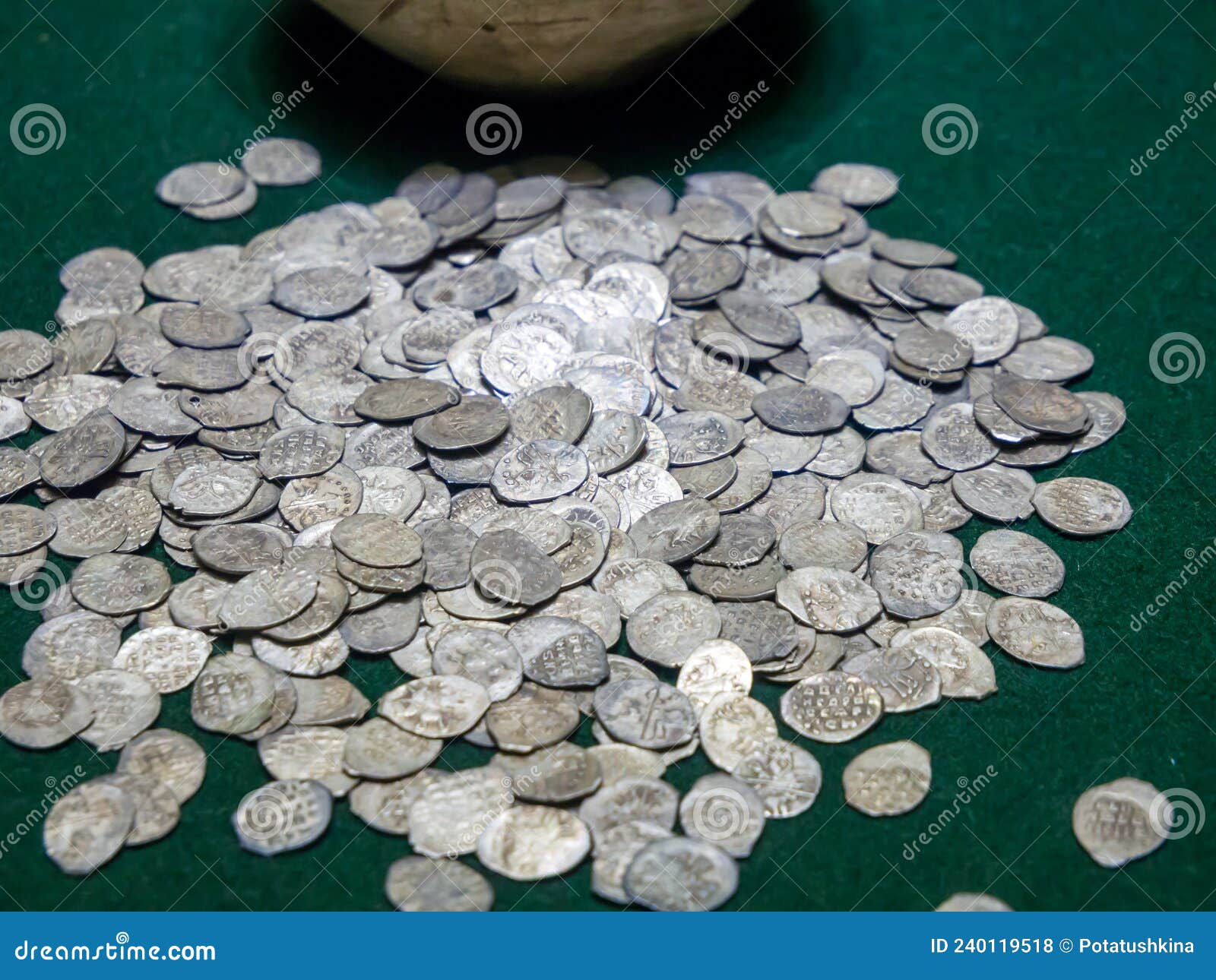 Coins `scales` of the 17th Century Stock Photo - Image of collection ...