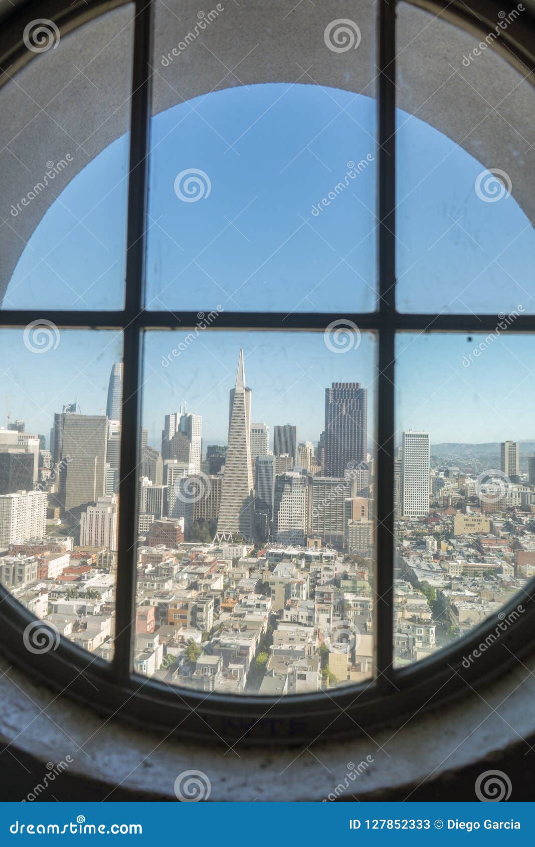 Coit Tower Views editorial stock photo. Image of background - 127852333