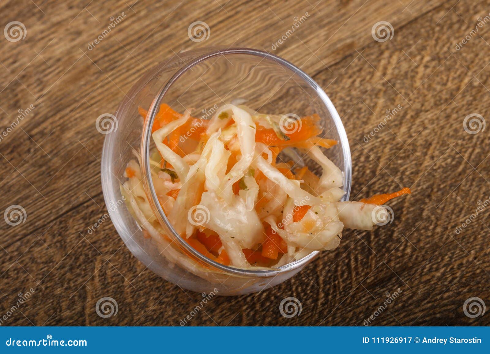 Col Conservada En Vinagre Cruda Imagen de archivo - Imagen de zanahoria ...