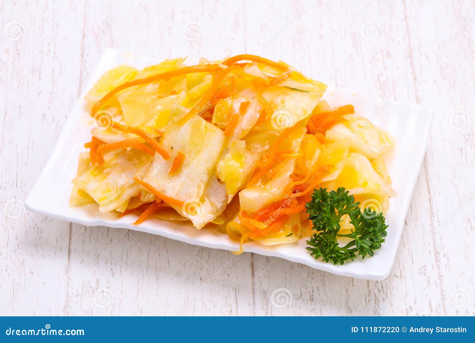 Col fermentada tradicional foto de archivo. Imagen de adobado - 111872220