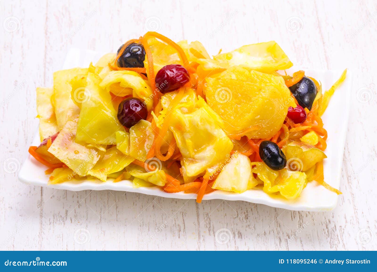 Col fermentada tradicional foto de archivo. Imagen de preservado ...