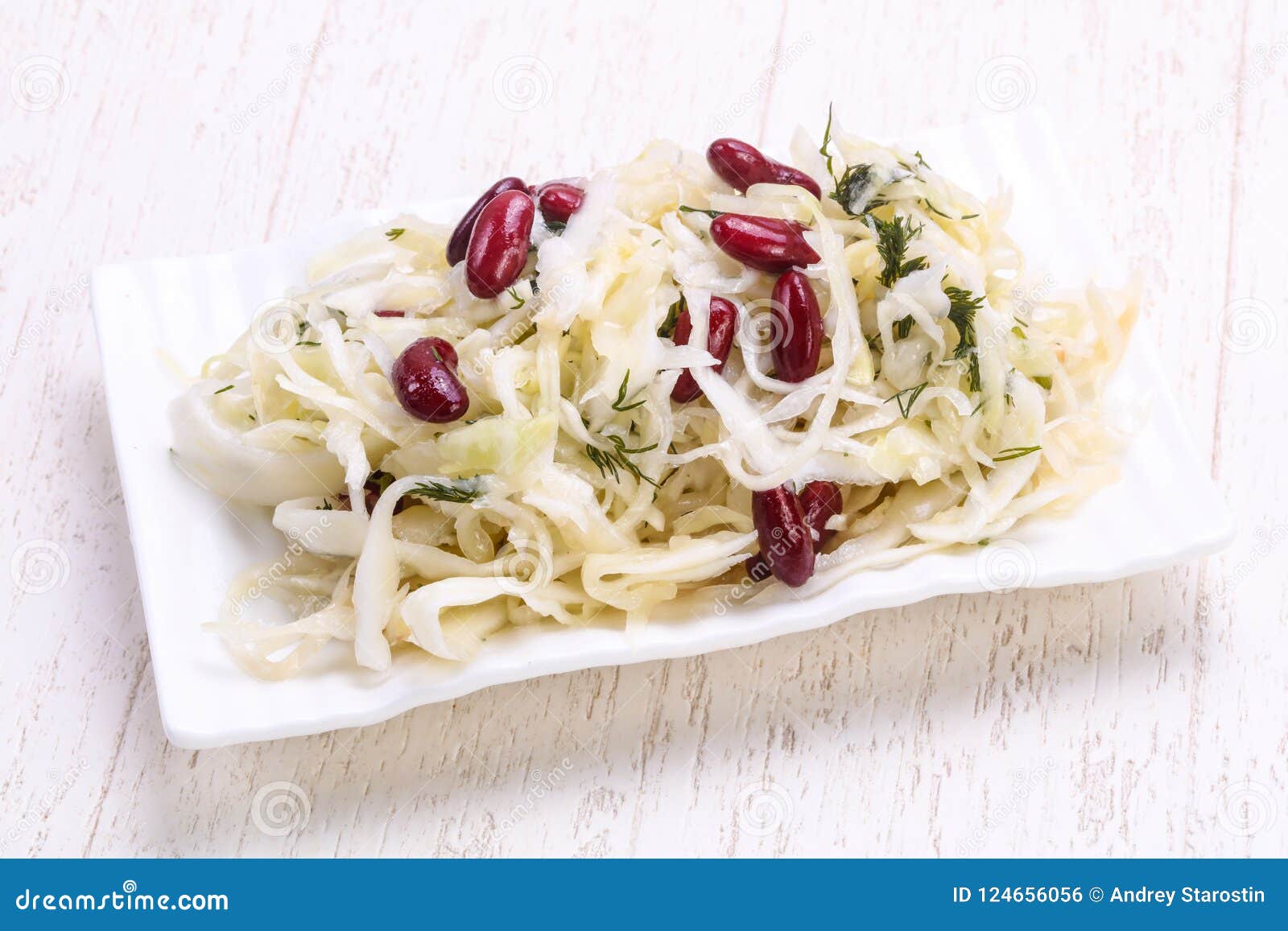 Col fermentada tradicional foto de archivo. Imagen de tarro - 124656056