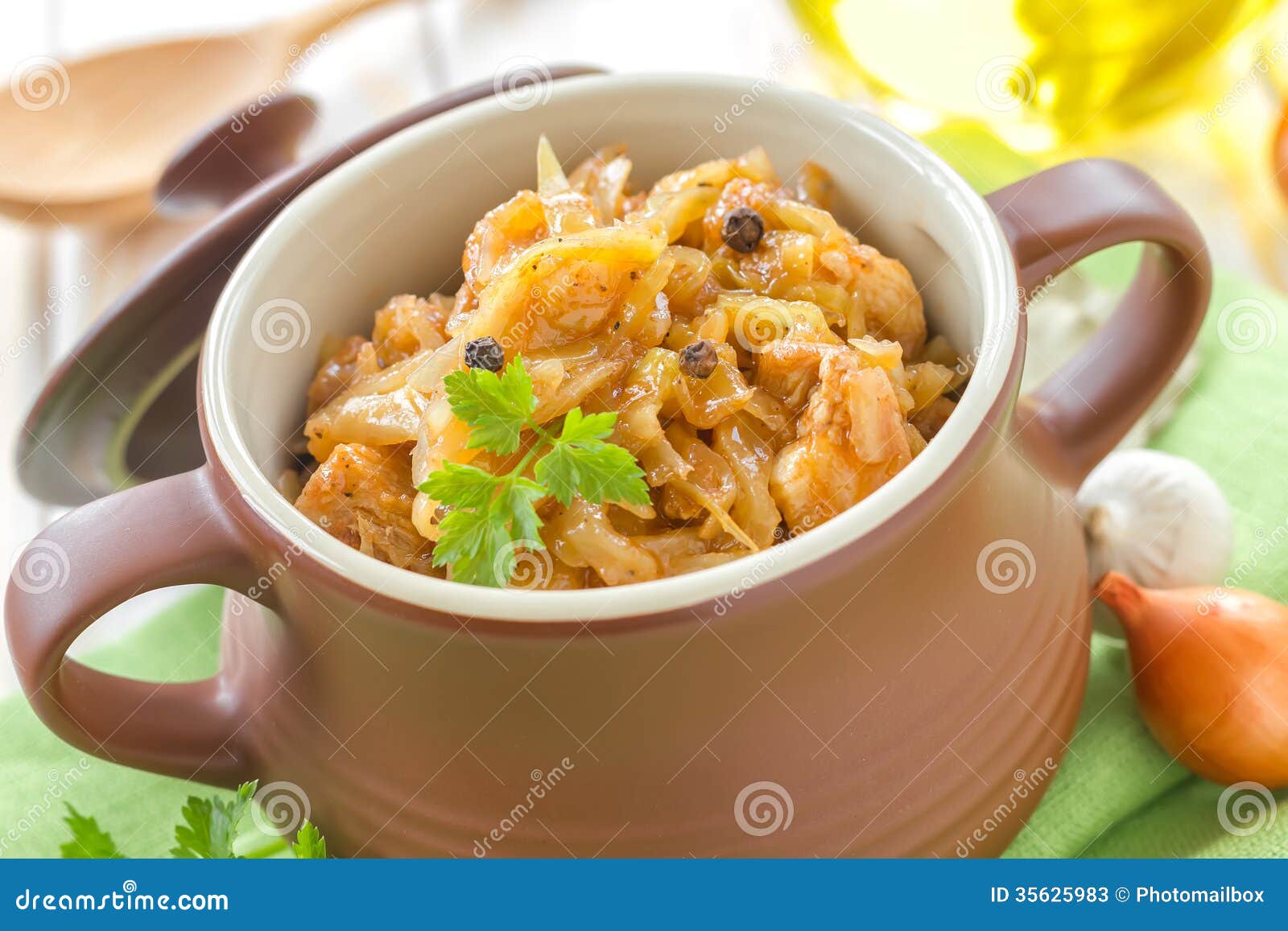 Col guisada imagen de archivo. Imagen de fresco, apetitoso - 35625983