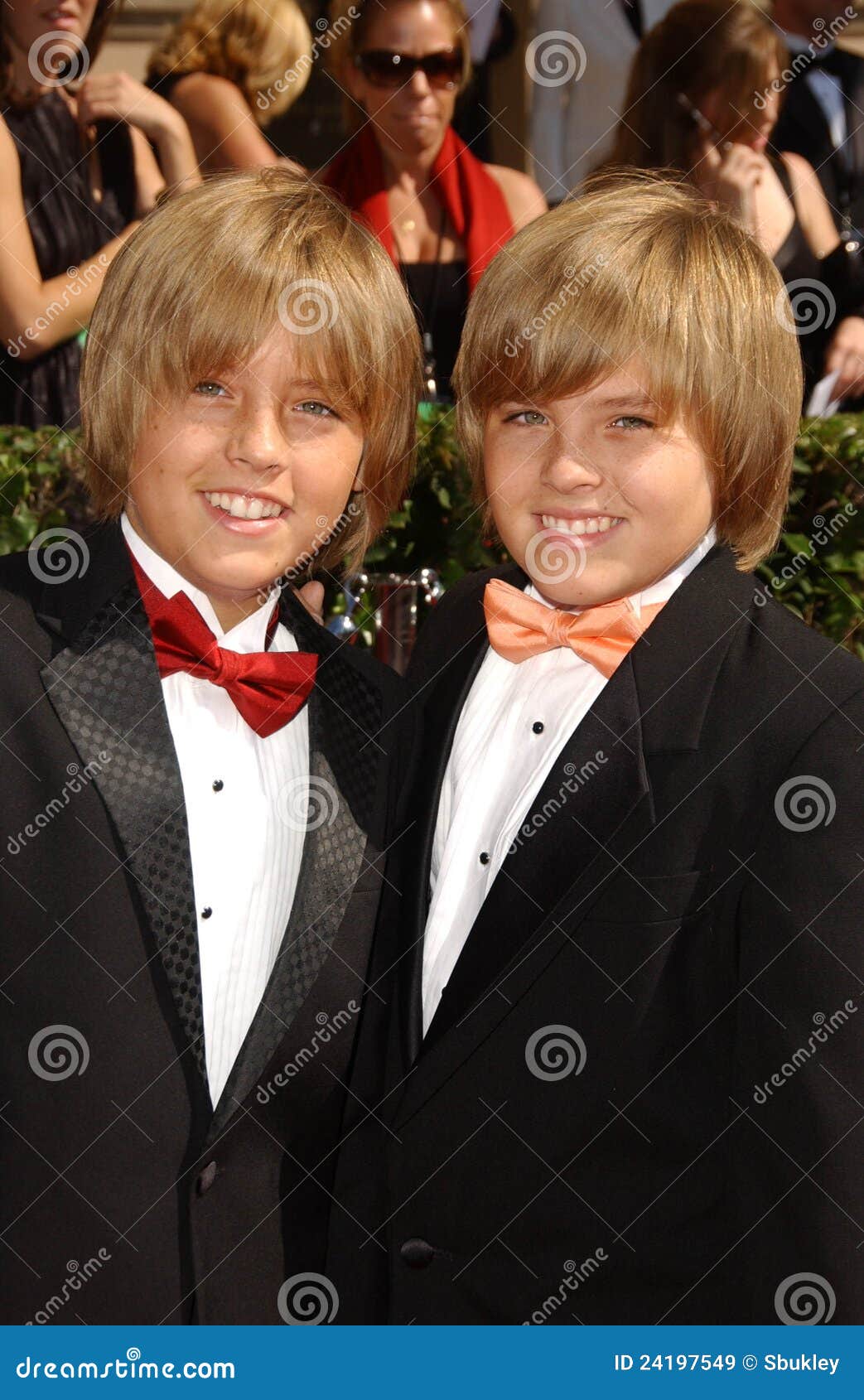 Col Sprouse, Dylan Sprouse imagen de archivo editorial. Imagen de emmy ...