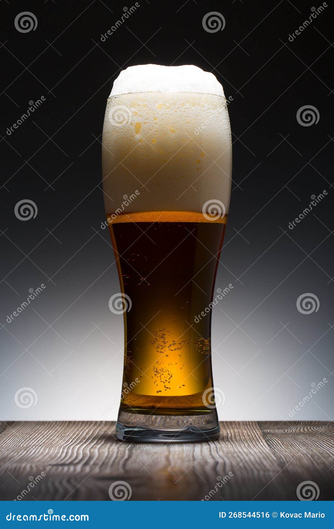 Cold Craft Light Beer in a Glass. Close Up of a Pint of Beer Stock ...