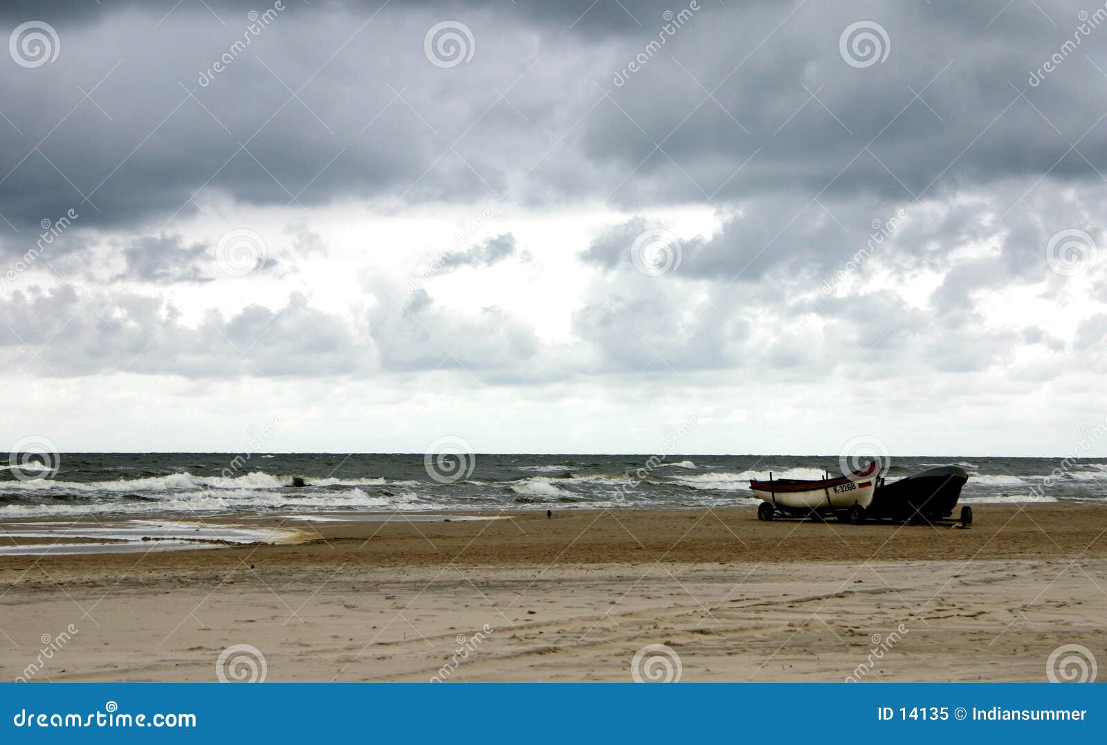 Cold day by the sea stock image. Image of seas, seashore - 14135