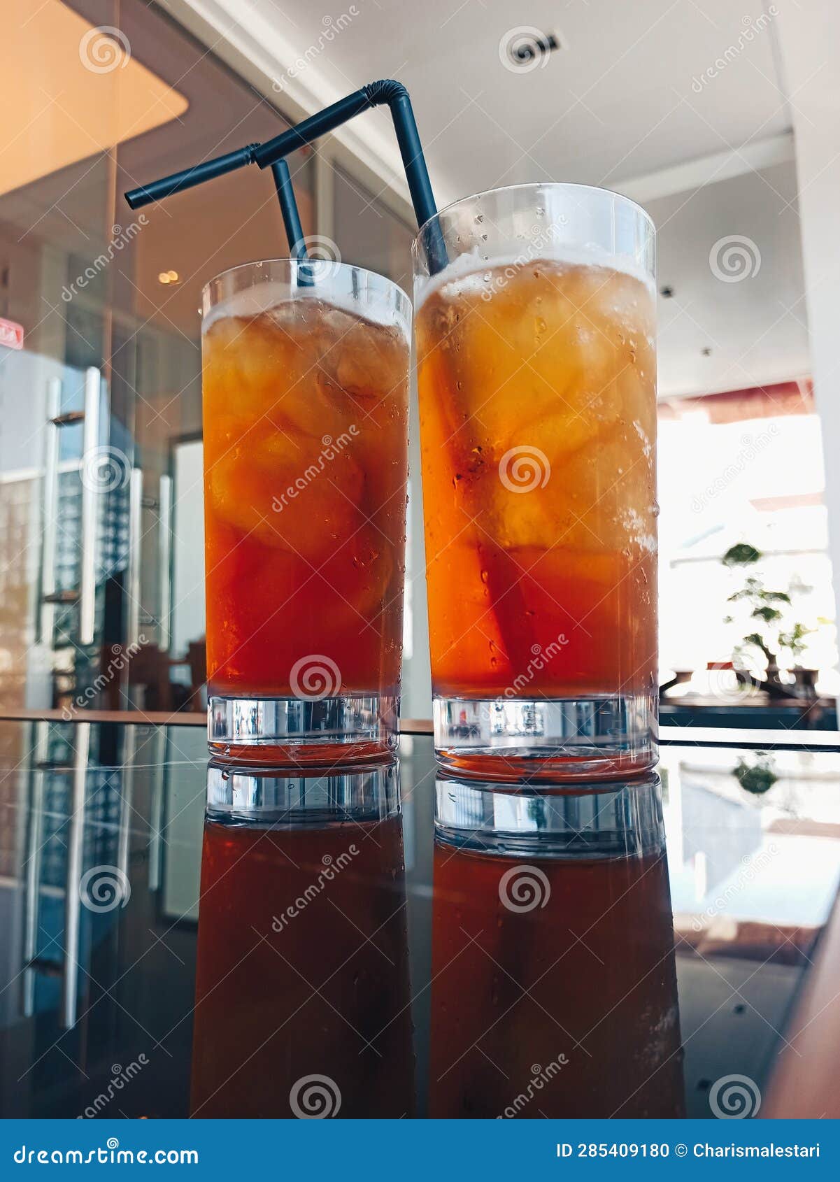 Cold Drink, Fresh Ice Tea, Refreshing on Hot Weather Stock Photo ...