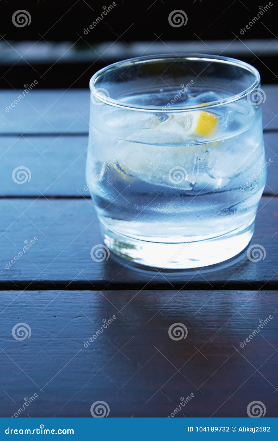 Cold Drink with Lemon Slice Stock Photo - Image of refreshment, lime ...