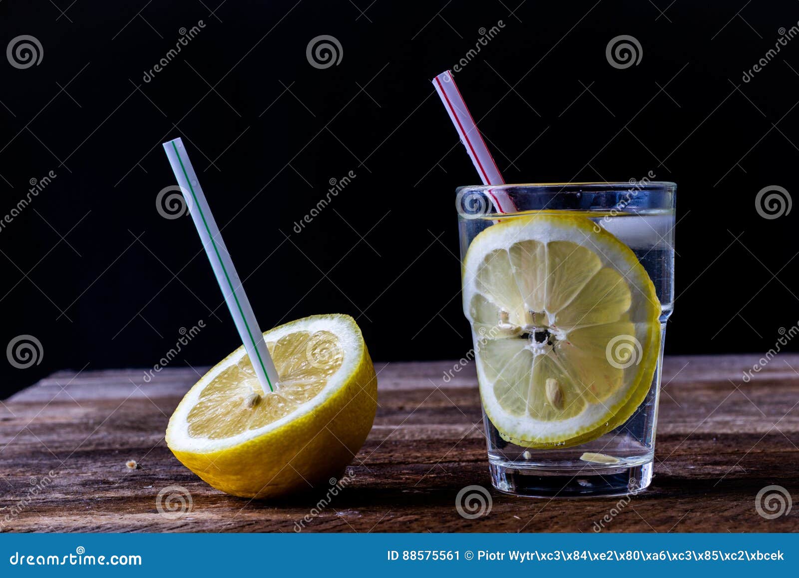 Cold drink with lemon stock image. Image of pour, style - 88575561