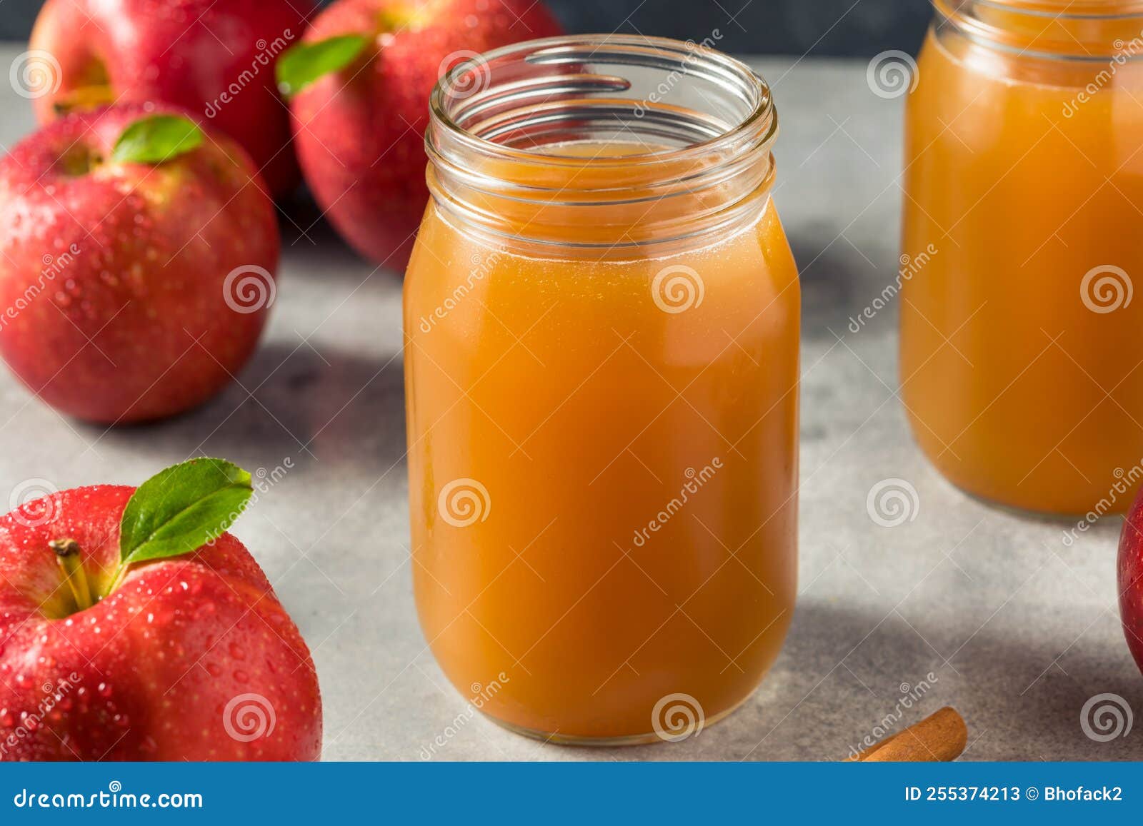 Cold Refreshing Autumn Apple Cider Stock Image - Image of yellow, spice ...