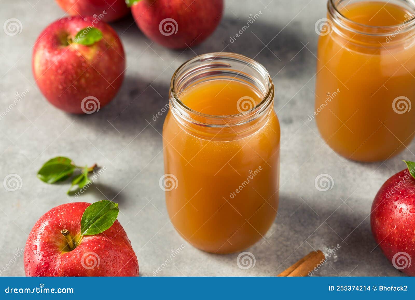 Cold Refreshing Autumn Apple Cider Stock Photo - Image of ingredient ...
