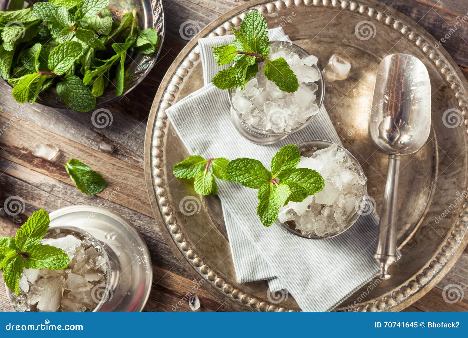 Cold Refreshing Classic Mint Julep Stock Image - Image of highball ...