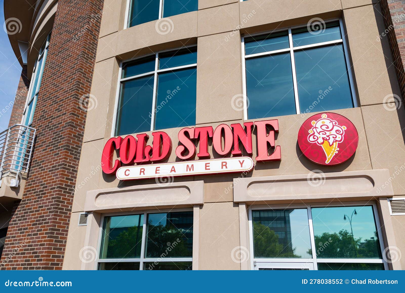 Cold Stone Creamery Store that Serves Ice Cream Based Desserts ...