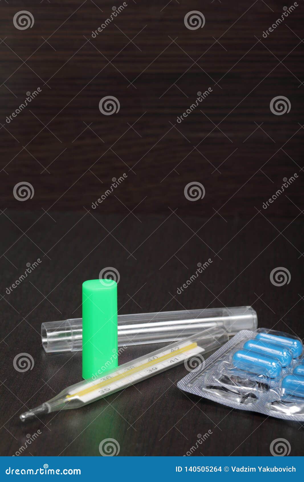 Cold Treatment. Tablets for Lowering the Temperature during the Flu ...