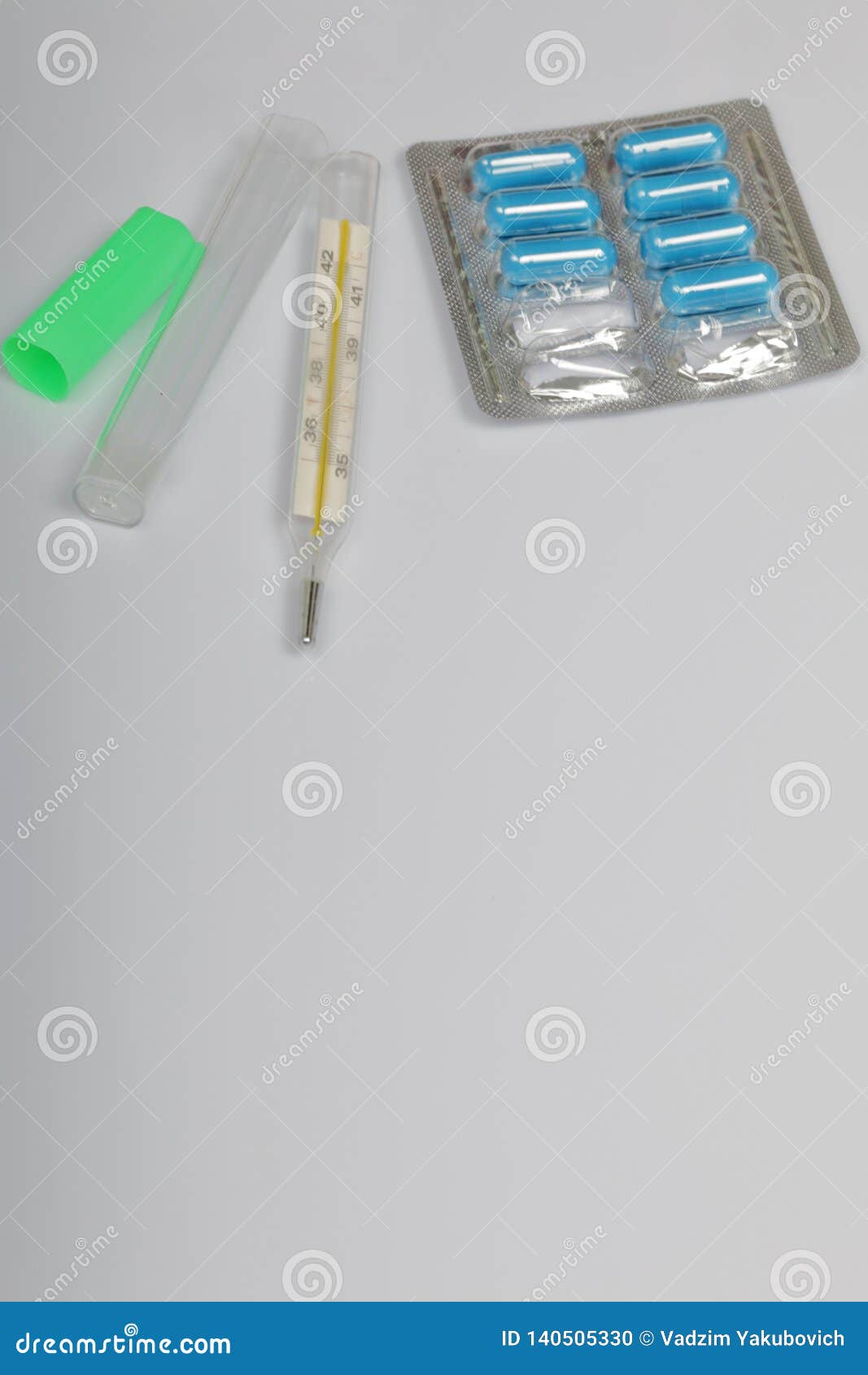 Cold Treatment. Tablets for Lowering the Temperature during the Flu ...