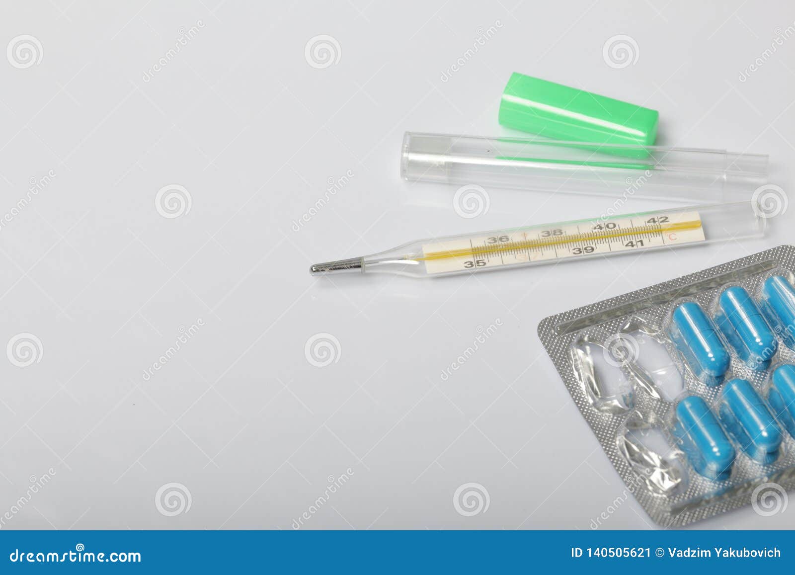 Cold Treatment. Tablets for Lowering the Temperature during the Flu ...