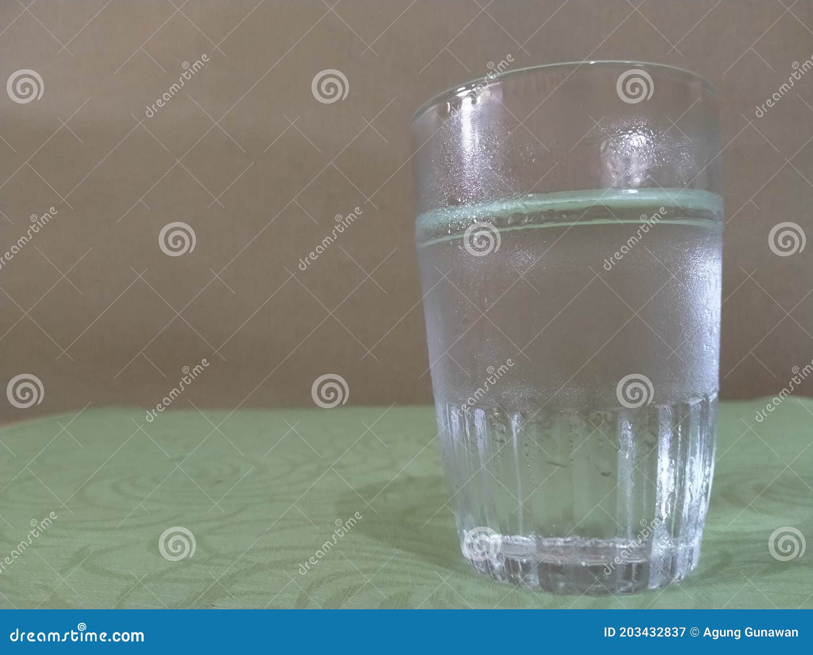 Cold Water in the Glass Cup Stock Image - Image of water, drink: 203432837