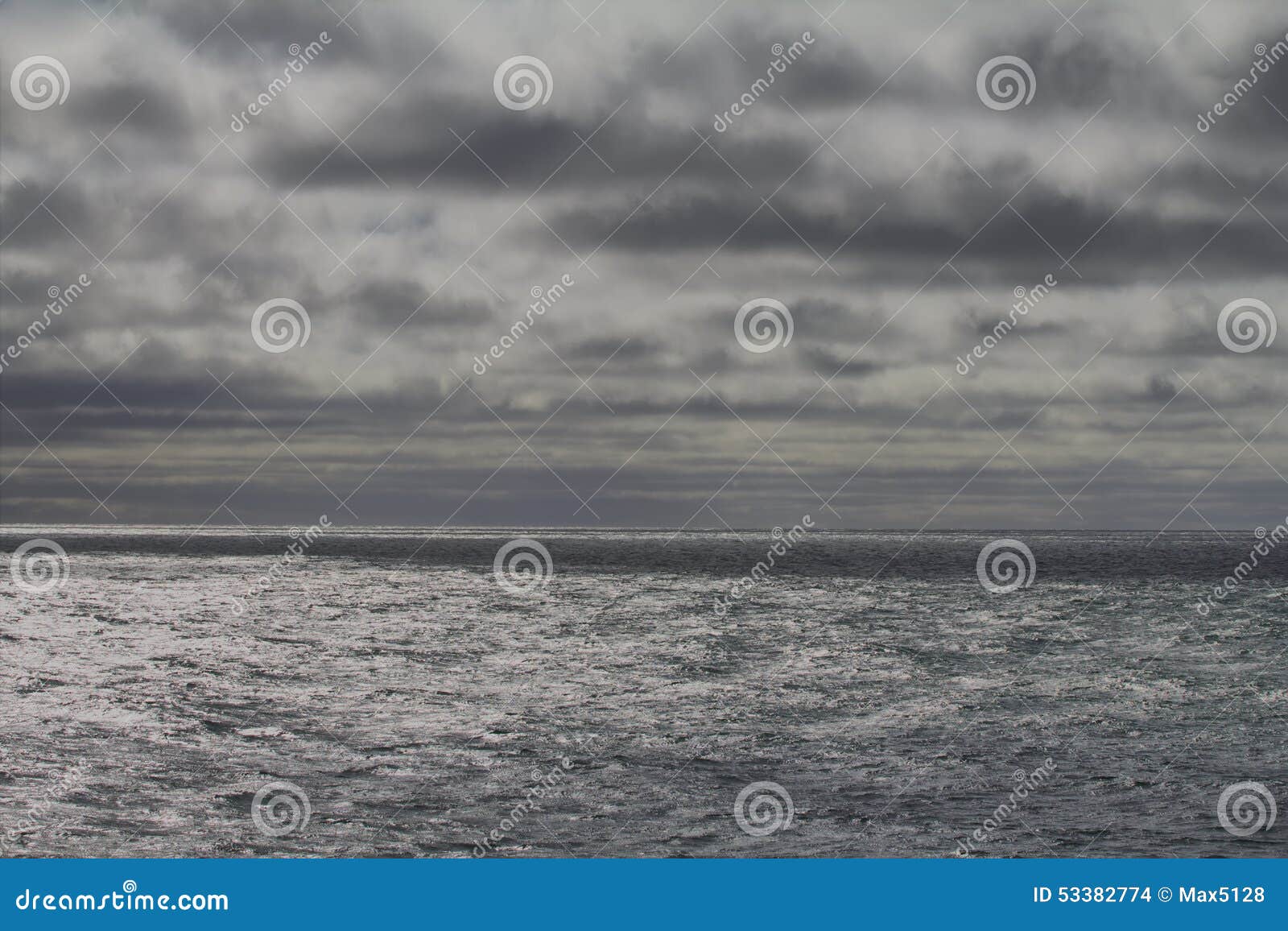 Cold Waves of the Arctic Ocean Stock Photo - Image of excitement, chill ...