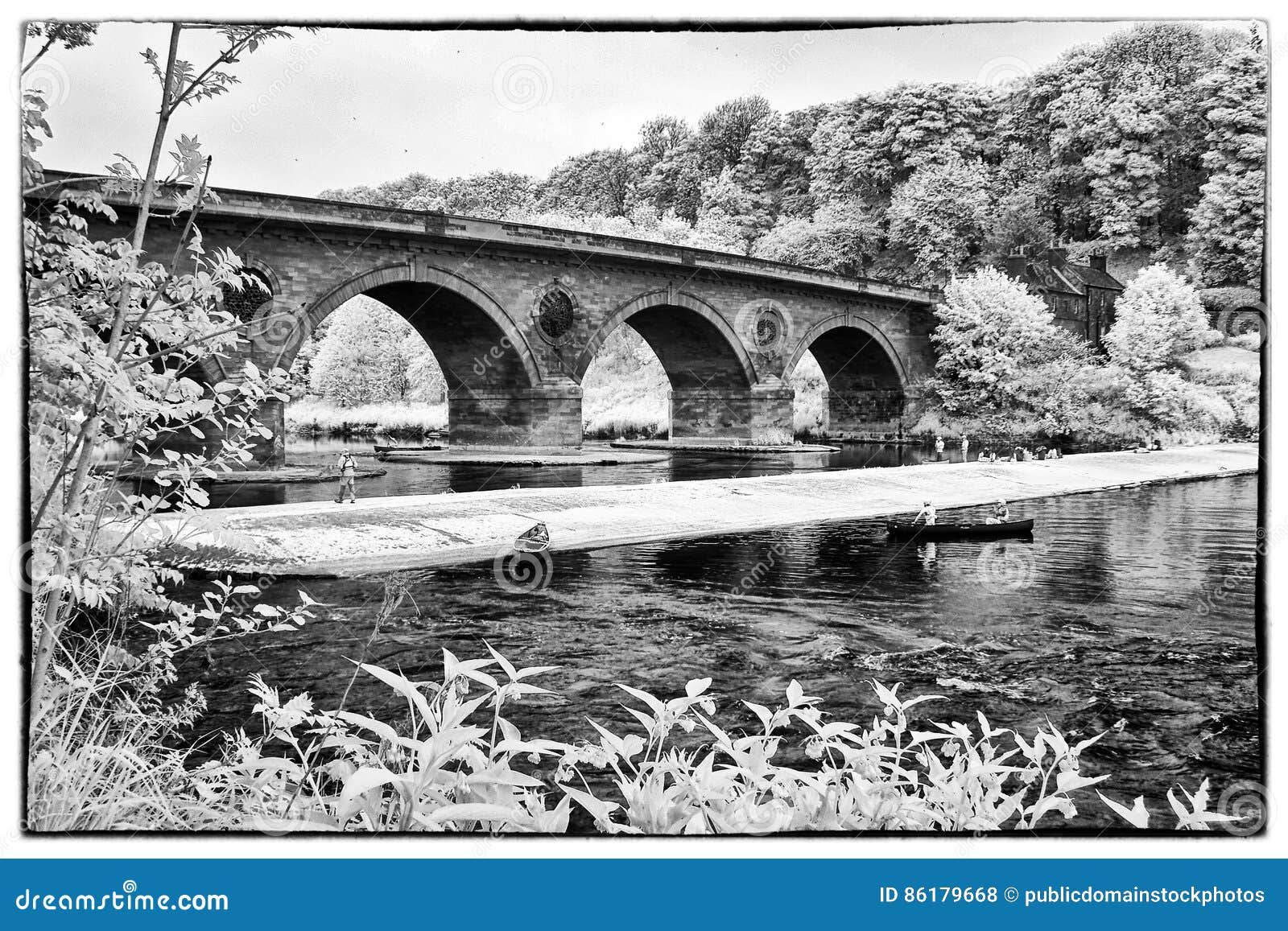 Coldstream Bridge, Infrared Picture. Image: 86179668