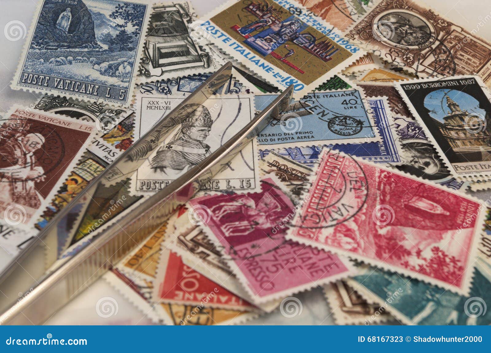 Coleção de selos foto de stock editorial. Imagem de postagem - 68167323