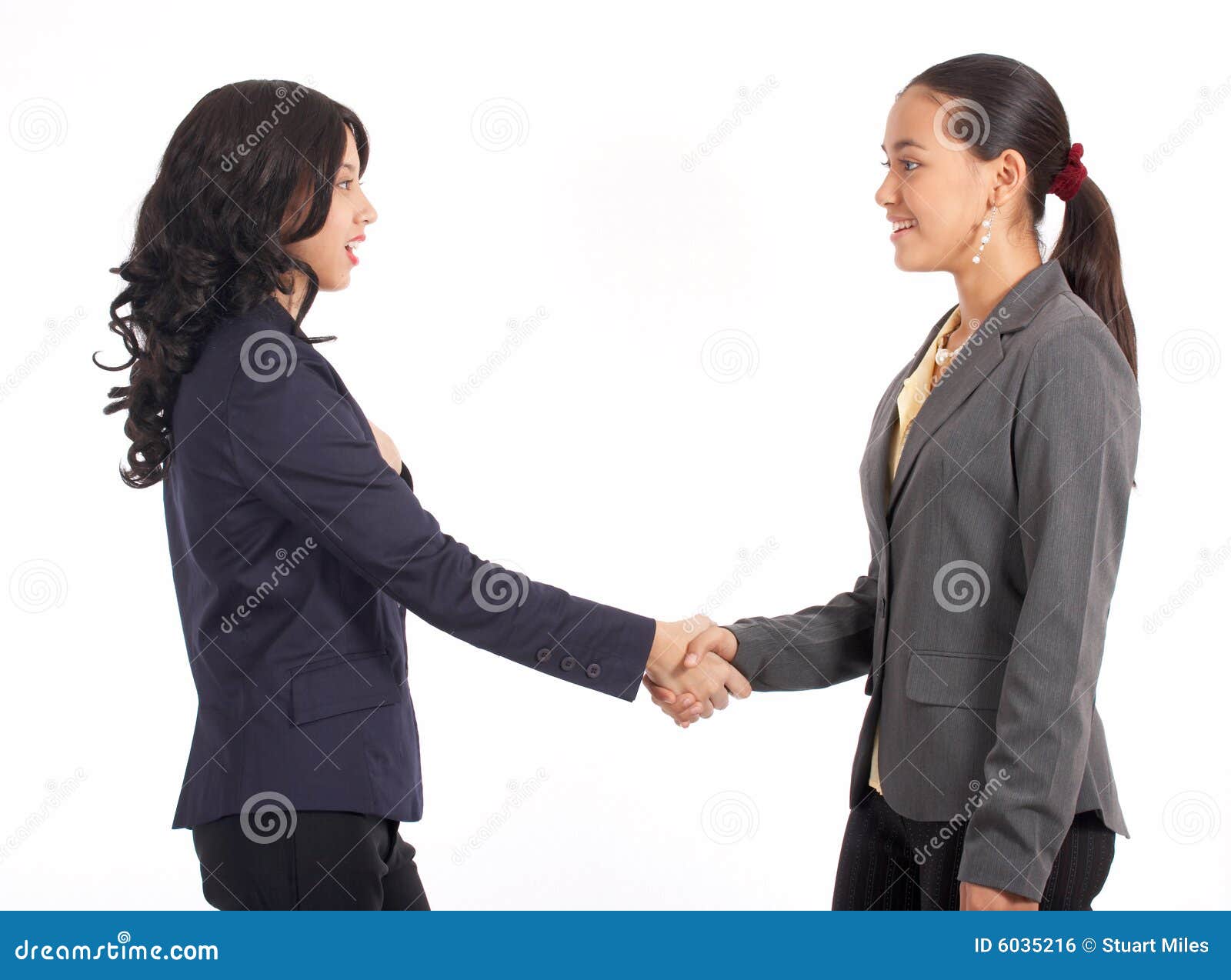 Colega hermoso dos foto de archivo. Imagen de mirando - 6035216