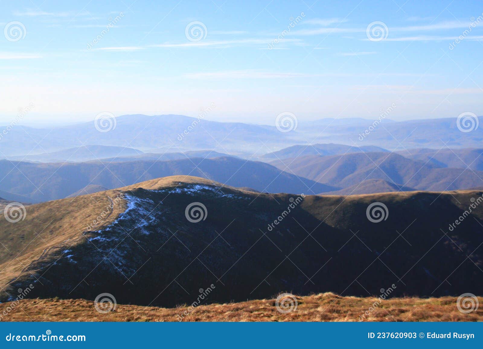 Colinas De Diferentes Colores Y Tonos Imagen de archivo - Imagen de ...